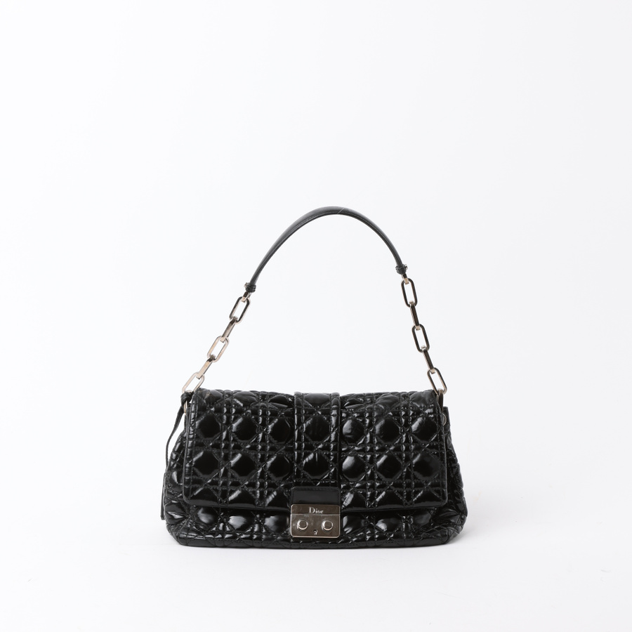 A Retro Tale - CHRISTIAN DIOR Vintage New Lock Patent Bag