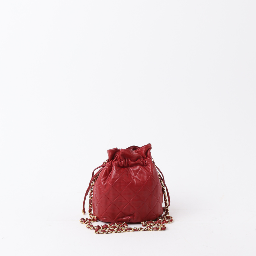 CHANEL Vintage Classic Mini Bucket Bag | A Retro Tale