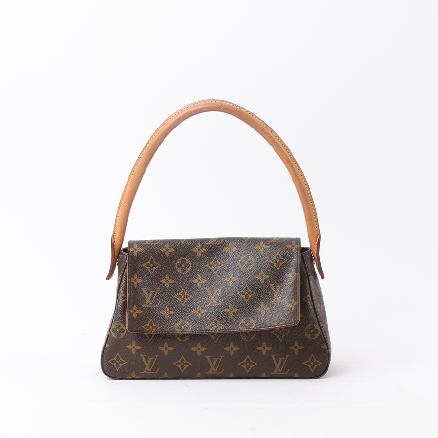 A Retro Tale - LOUIS VUITTON Vintage Mini Looping Bag