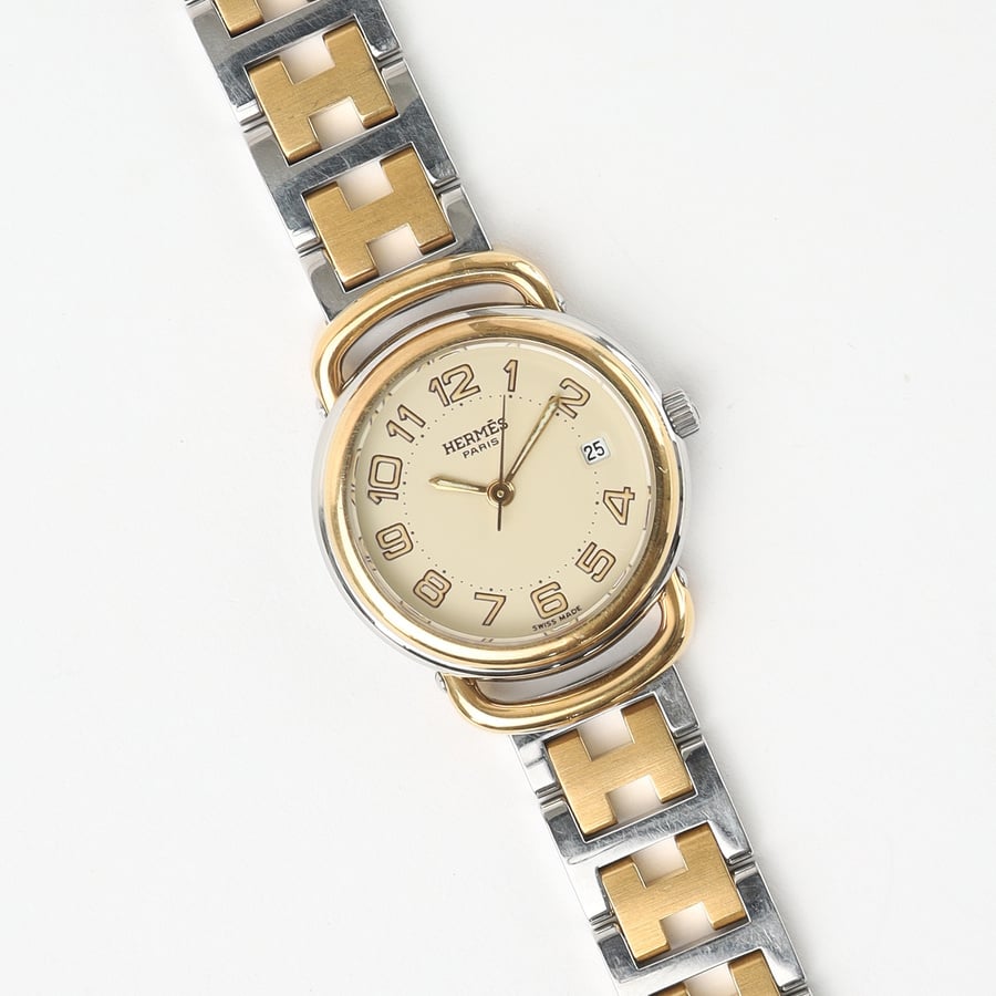 HERMES Vintage Pullman 25mm Ref PU2.240 Watch | A Retro Tale
