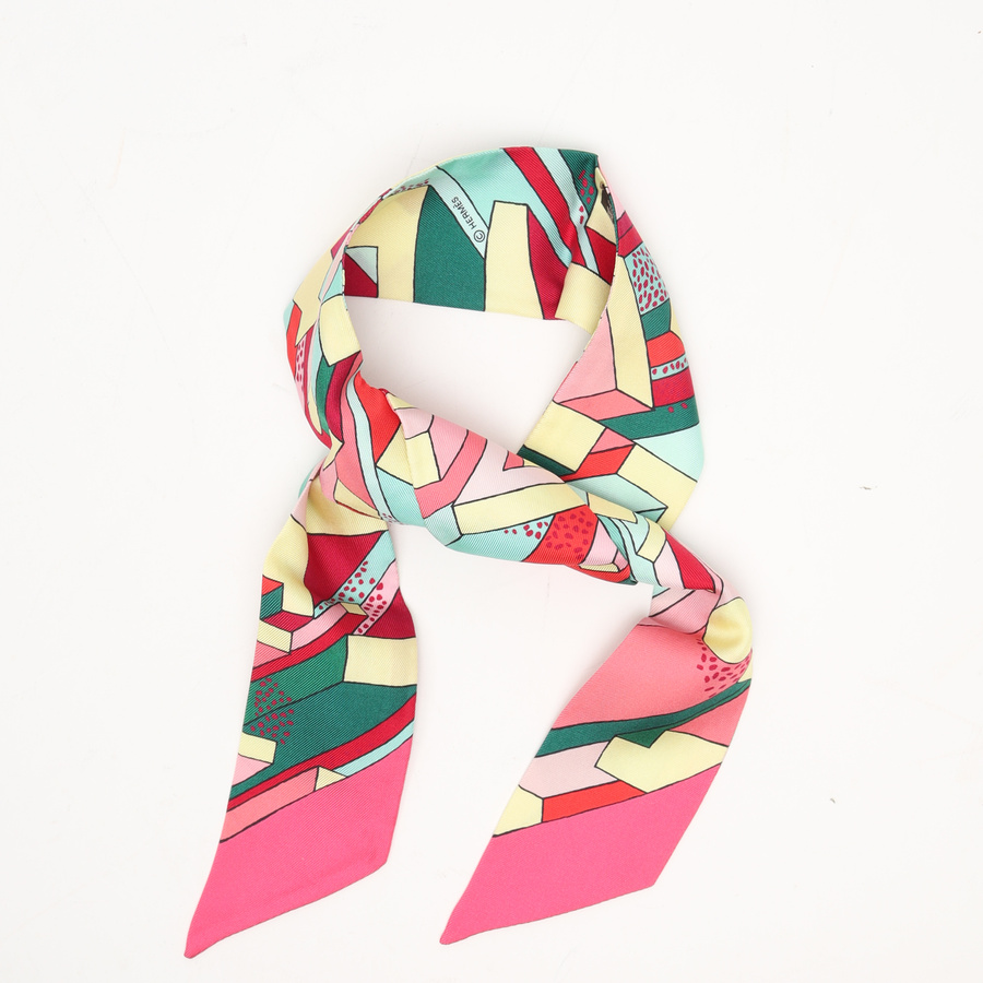 A Retro Tale - HERMÈS Vintage Twilly Silk Scarf