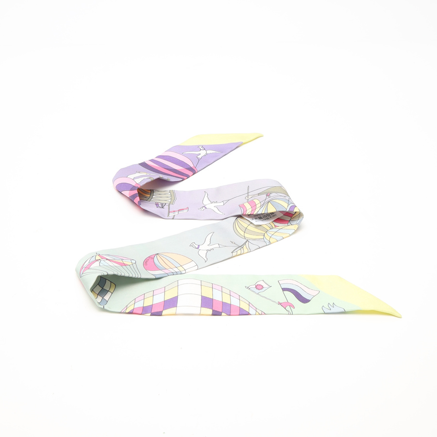 HERMÈS Vintage Twilly Silk Scarf | A Retro Tale