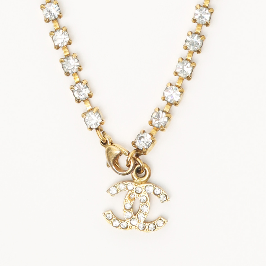 Vintage CHANEL Gold-plated Rhinestone CC Anklet - A Retro Tale