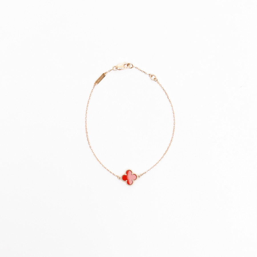 Vintage VAN CLEEF & ARPELS Sweet Alhambra Carnelian Bracelet - A Retro Tale