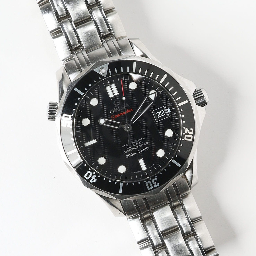 Vintage Omega Seamaster 300M Diver 41mm Co-Axial Klocka - A Retro Tale