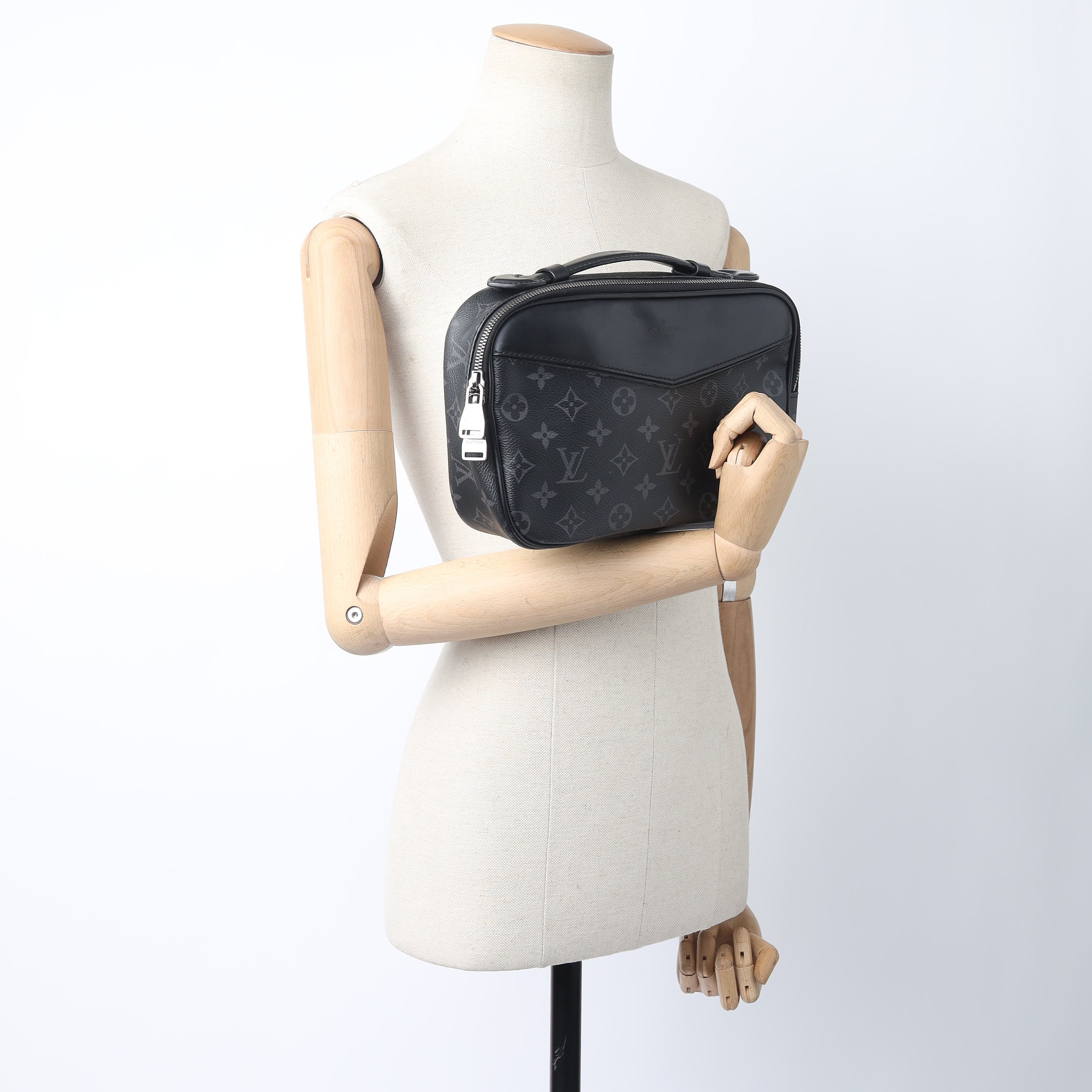 LOUIS VUITTON Vintage Monogram Eclipse Handbag - A Retro Tale