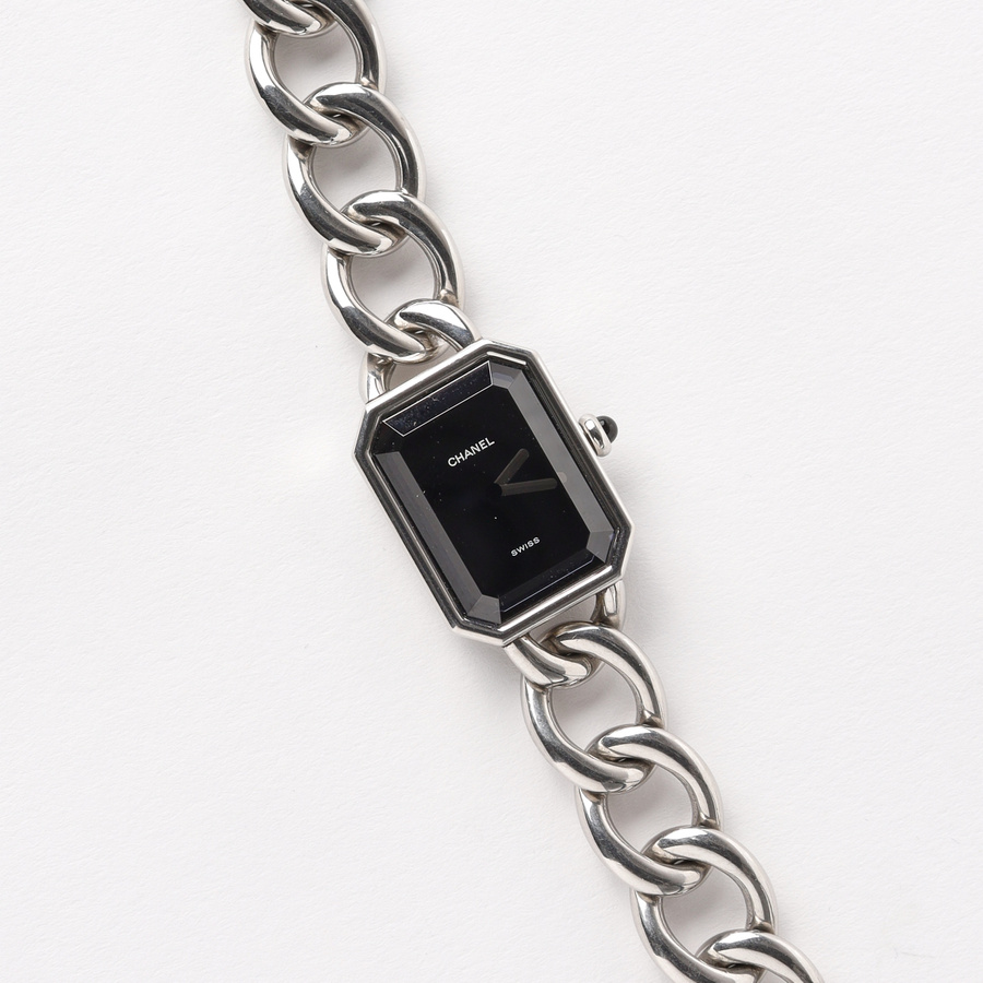 A Retro Tale - CHANEL Vintage Premiére Chain Watch