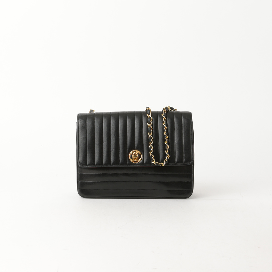 Vintage CHANEL Circle Mademoiselle CC Flap Bag - A Retro Tale